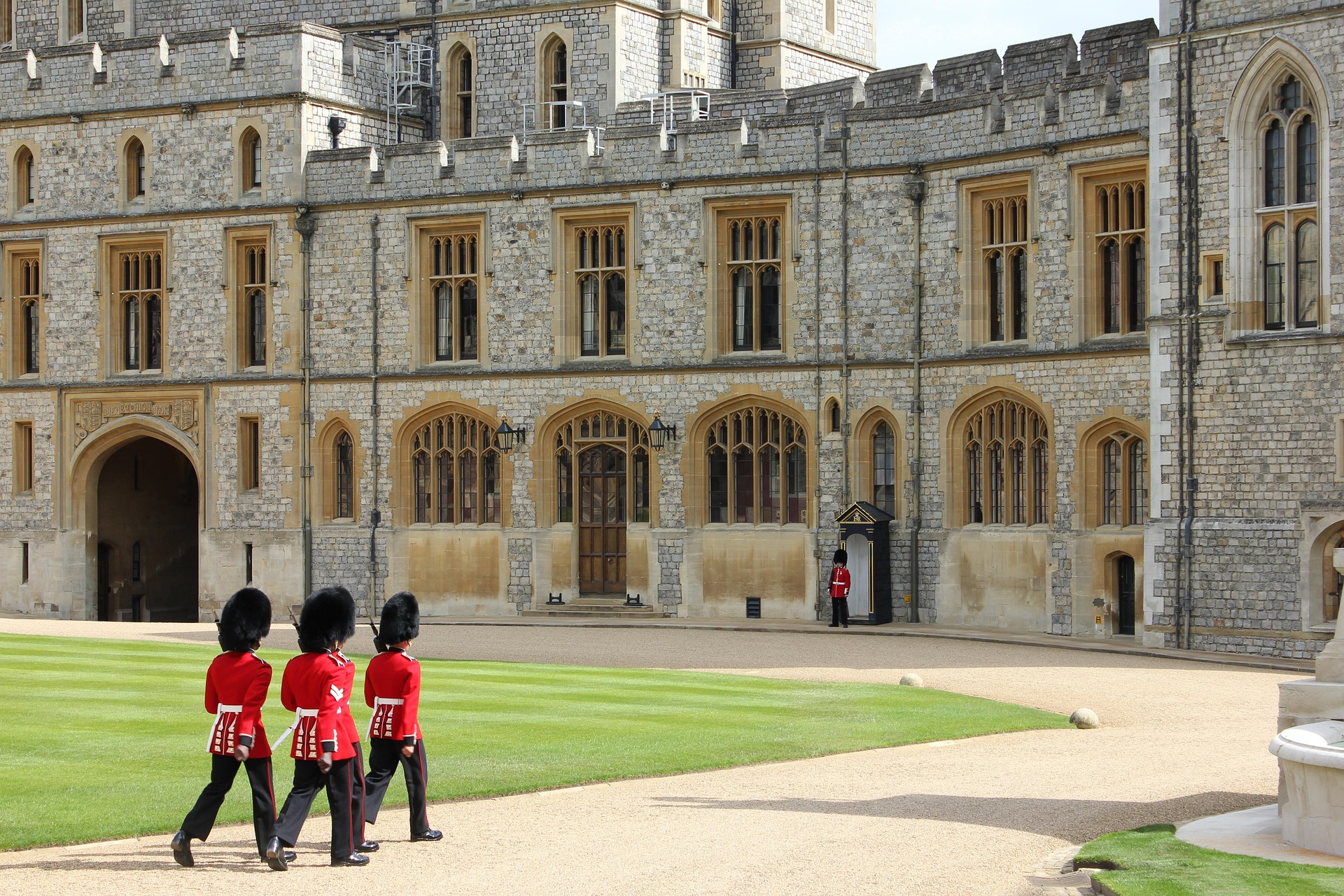 Exploring Windsor Castle: Your Complete Guide to a Royal Adventure